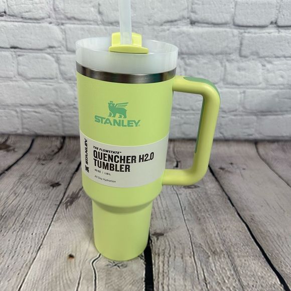 Stanley | Dining | Nwt Stanley Flowstate Quencher H2o Tumbler 4 Oz ...